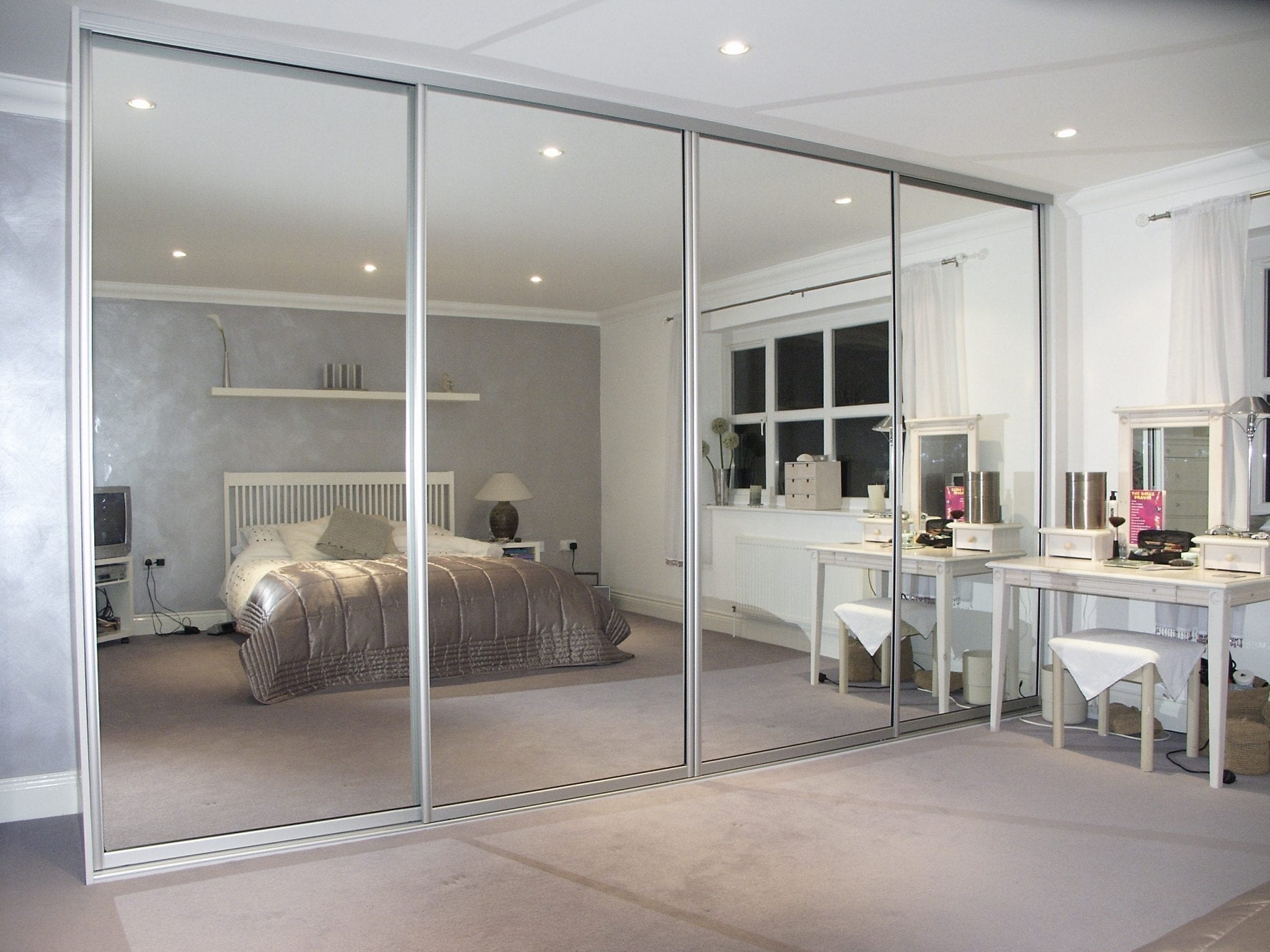 The Benefits of Mirrored Sliding Doors – DoorsDirect